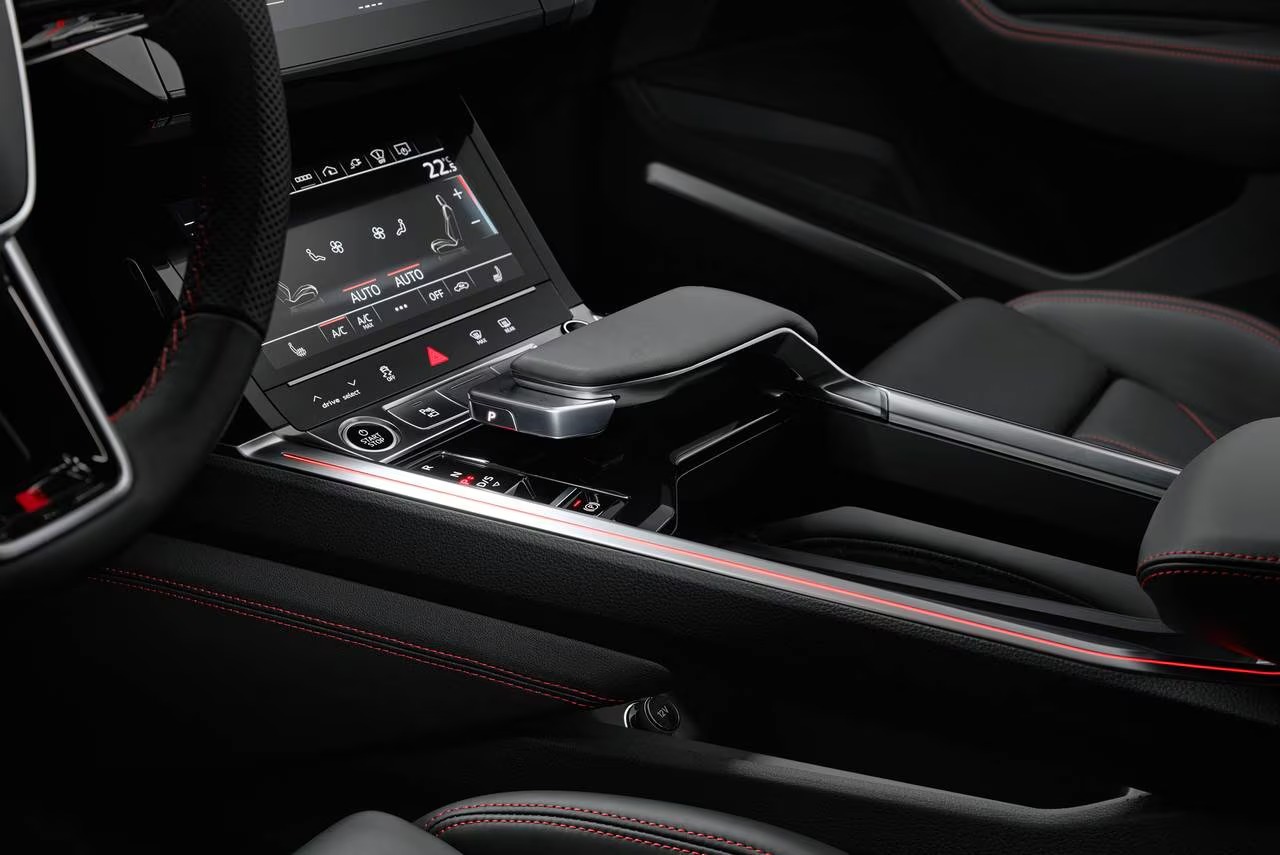 Read the overview of Audi Q8 e-tron 2025 Overview of Audi Q8 e-tron 2025, photo 11