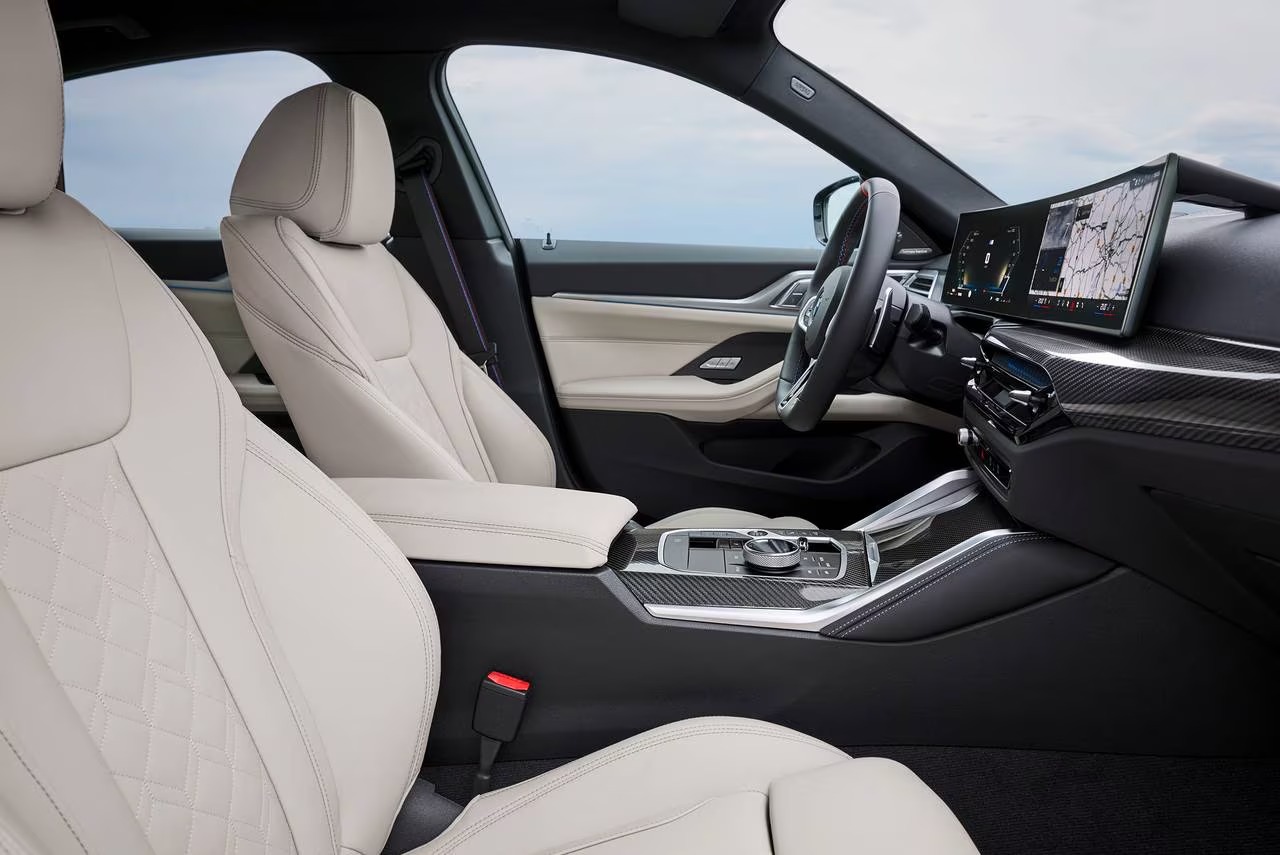 Read the overview of BMW 4 Series 2025 Overview of BMW 4 Series 2025, photo 11
