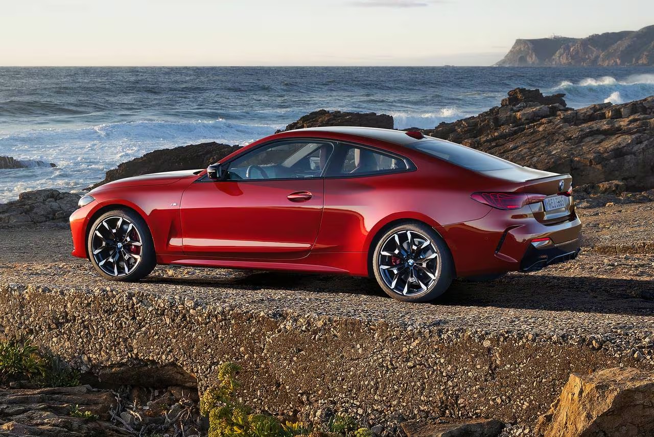 Read the overview of BMW 4 Series 2025 Overview of BMW 4 Series 2025, photo 6
