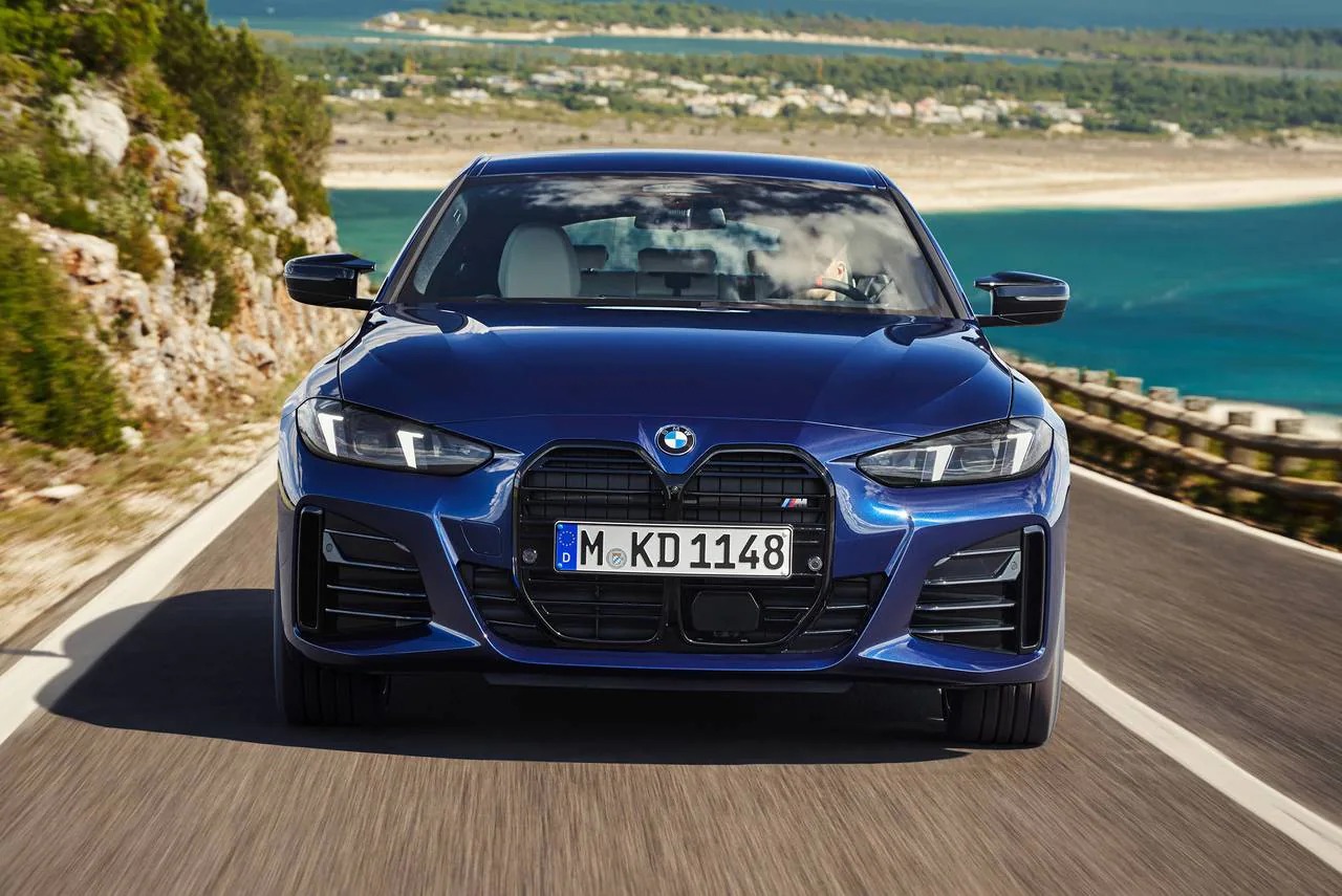 Read the overview of BMW 4 Series 2025 Overview of BMW 4 Series 2025, photo 1