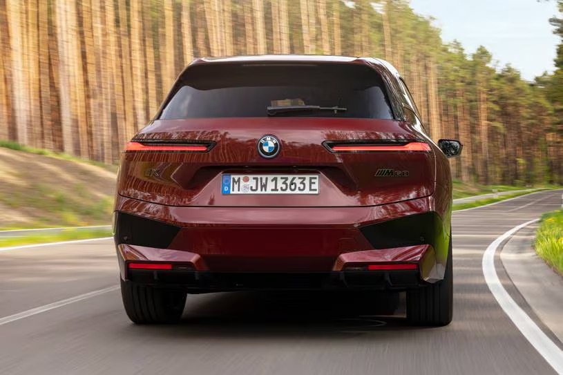 Read the overview of BMW iX 2025 Overview of BMW iX 2025, photo 3