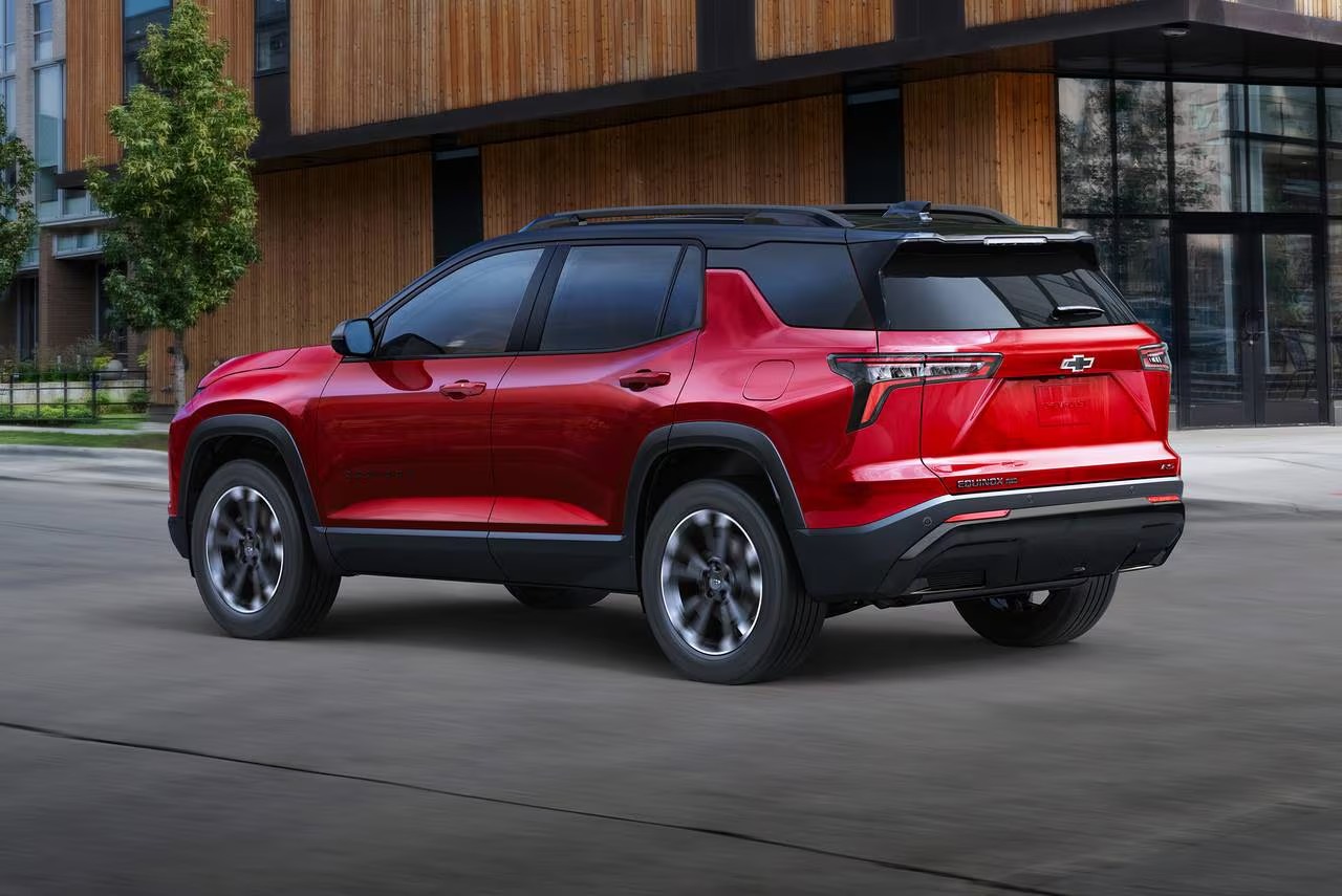 Read the overview of Chevrolet Equinox 2025 Overview of Chevrolet Equinox 2025, photo 2