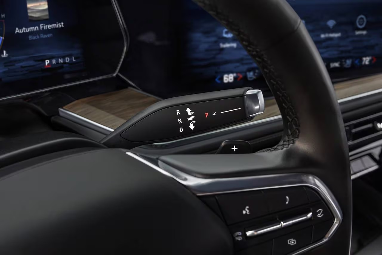 Read the overview of Chevrolet Tahoe 2025 Overview of Chevrolet Tahoe 2025, photo 8