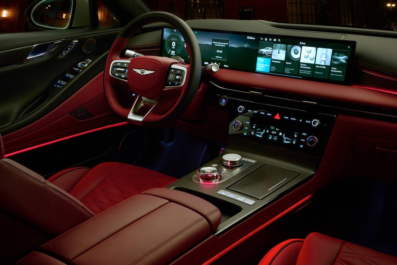 Read the overview of Genesis G80 2025 Overview of Genesis G80 2025, photo 9