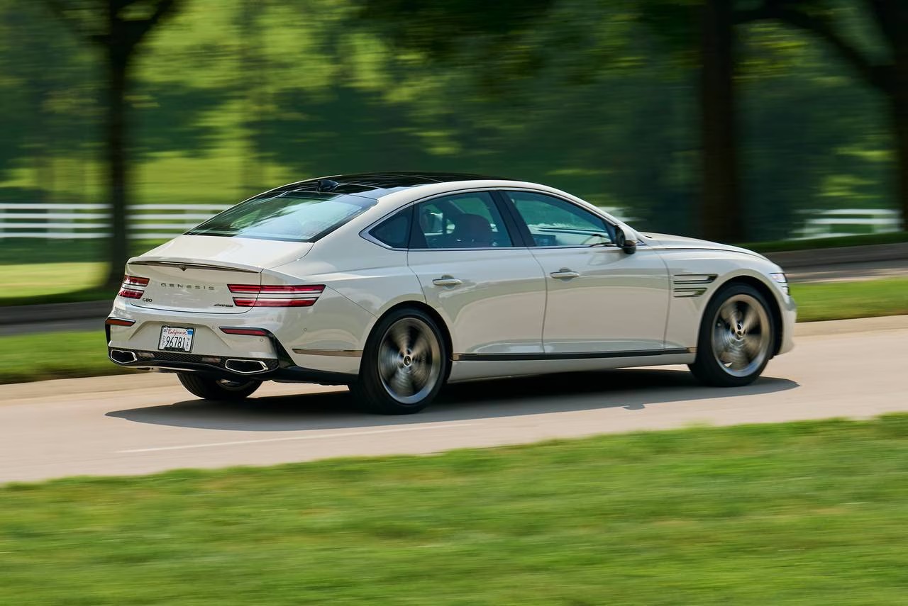 Read the overview of Genesis G80 2025 Overview of Genesis G80 2025, photo 6