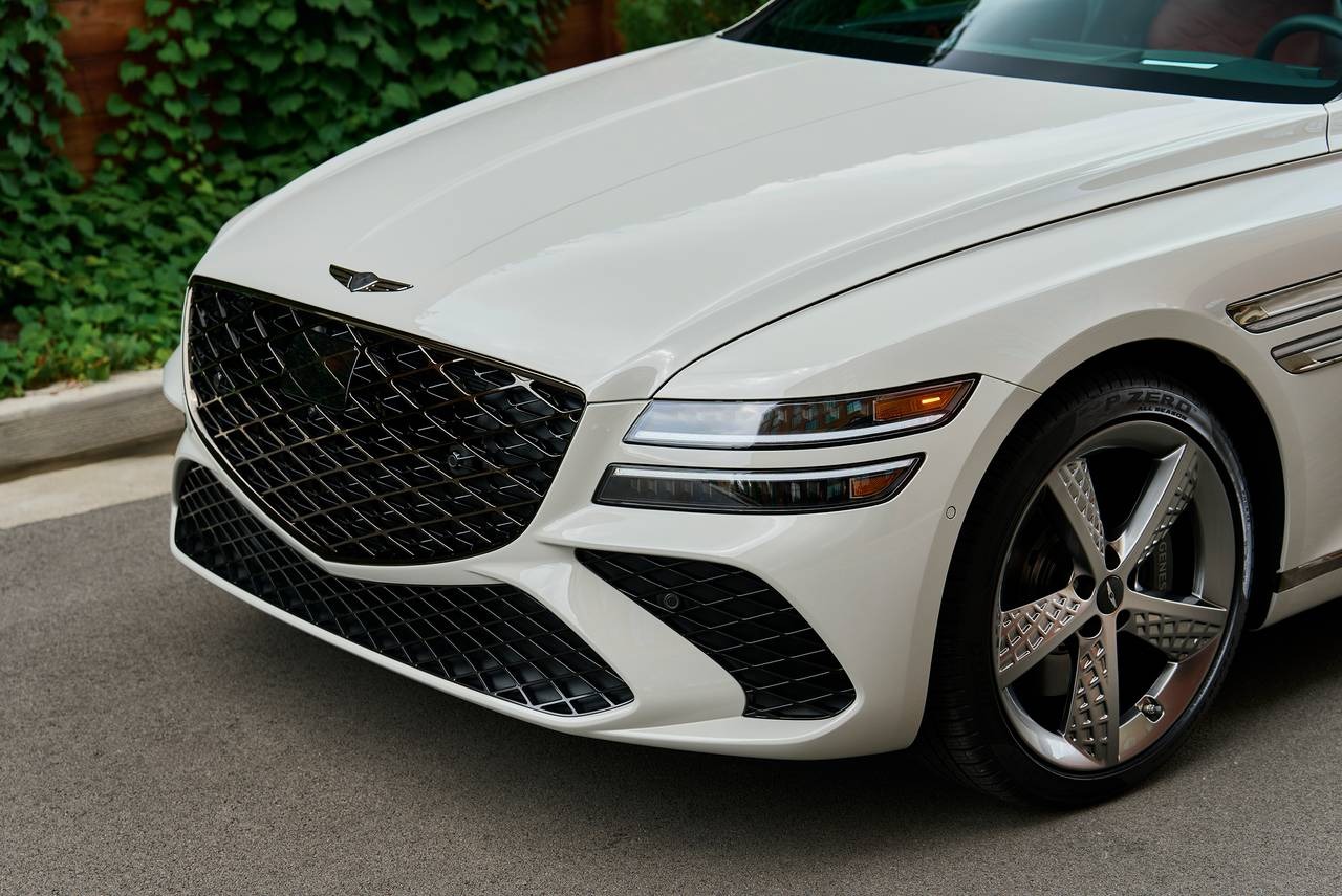 Read the overview of Genesis G80 2025 Overview of Genesis G80 2025, photo 3