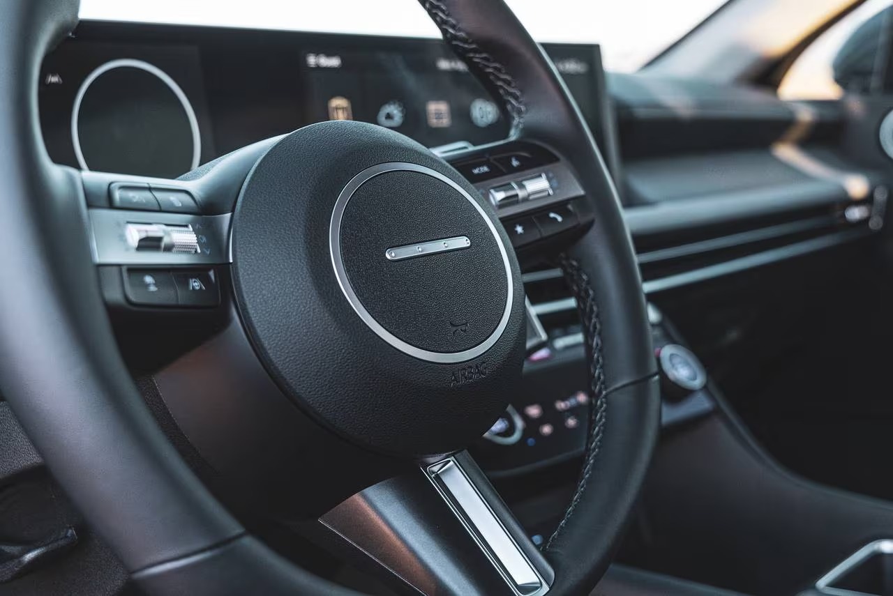 Read the overview of Hyundai Sonata Hybrid 2025 Overview of Hyundai Sonata Hybrid 2025, photo 10