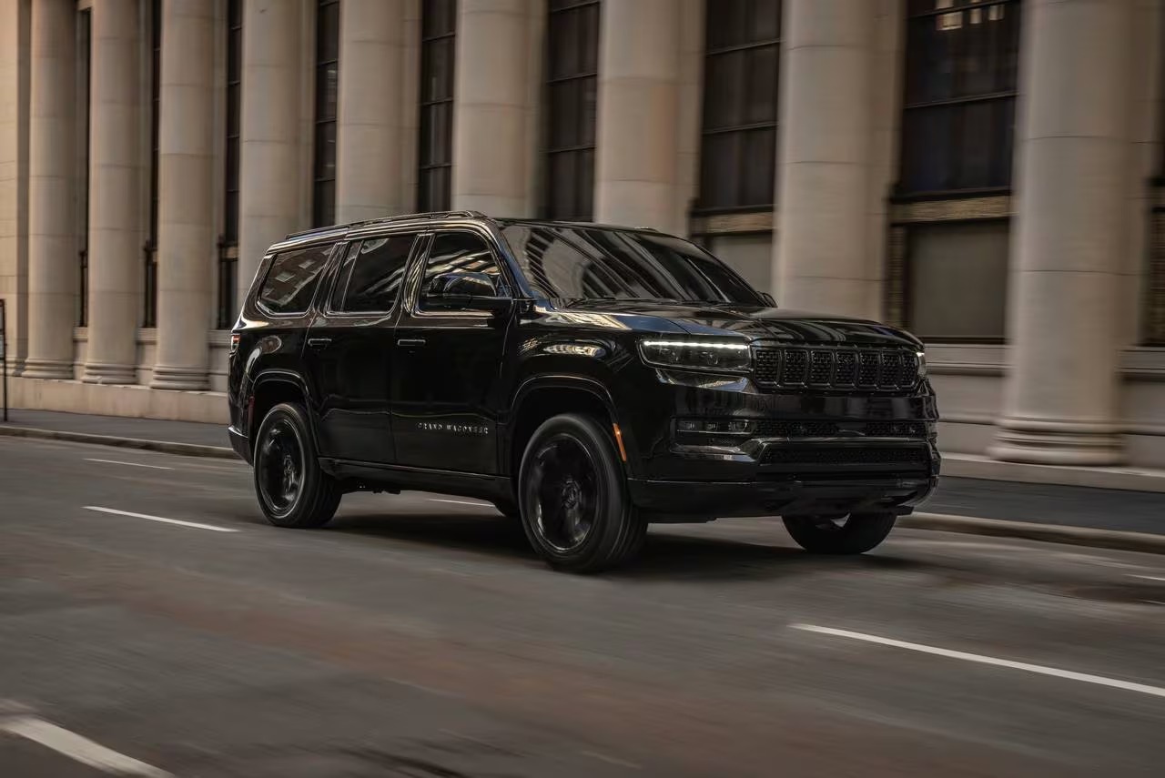 Read the overview of Jeep grand-wagoneer 2025 Overview of Jeep grand-wagoneer 2025, photo 4