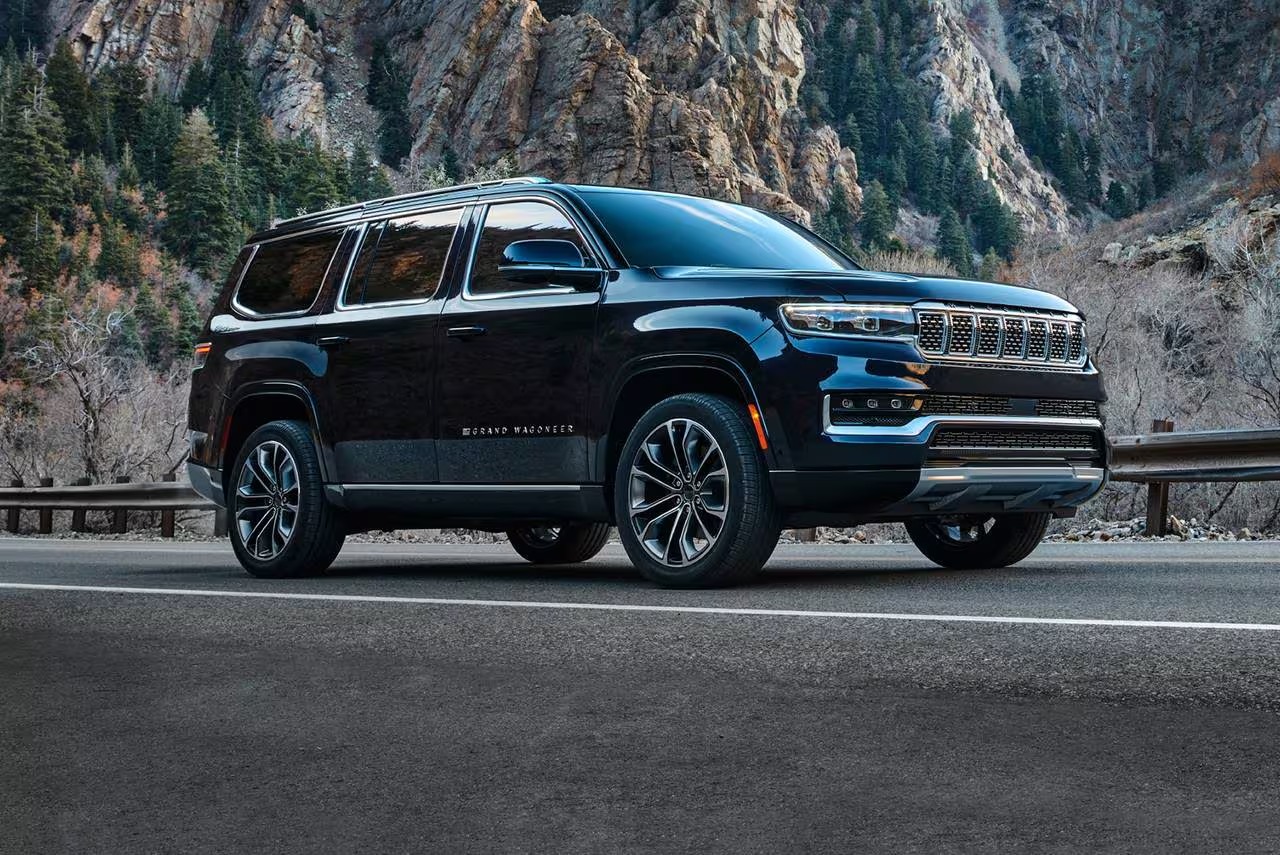 Read the overview of Jeep grand-wagoneer 2025 Overview of Jeep grand-wagoneer 2025, photo 7
