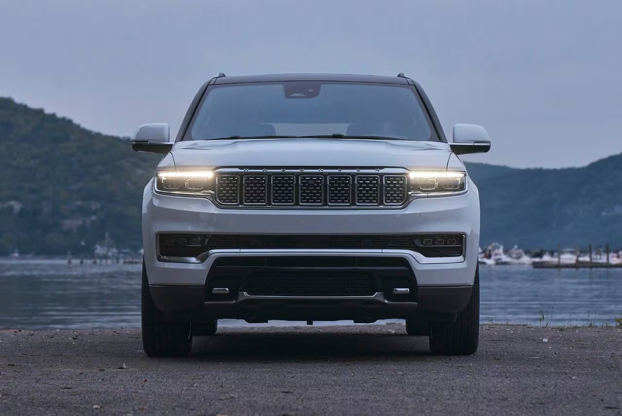 Read the overview of Jeep grand-wagoneer 2025 Overview of Jeep grand-wagoneer 2025, photo 1