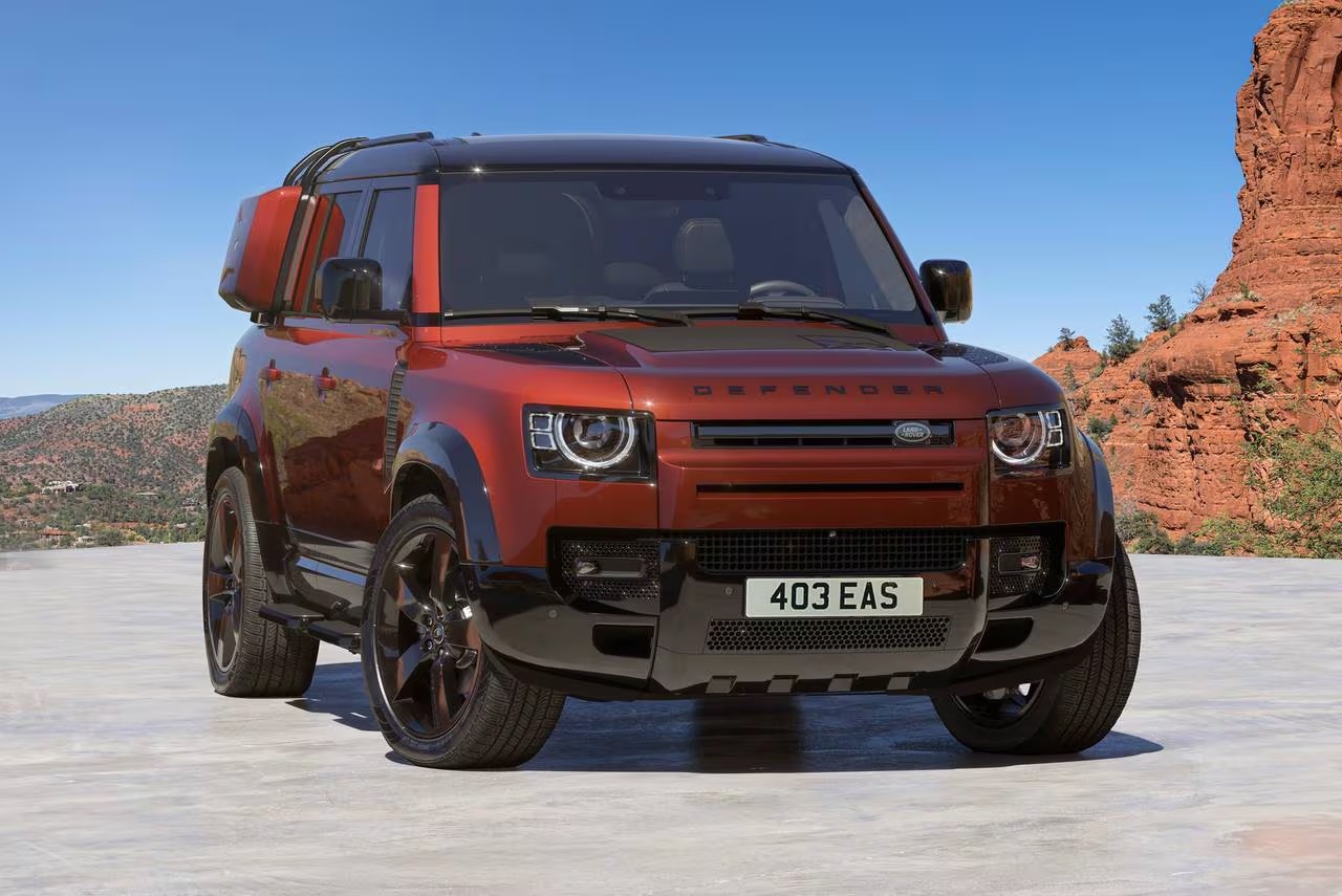 Read the overview of Land Rover Defender 2025 Overview of Land Rover Defender 2025, photo 3