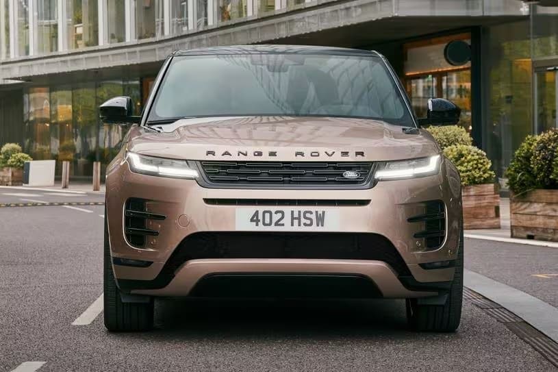 Read the overview of Land Rover Range Rover Evoque 2025 Overview of Land Rover Range Rover Evoque 2025, photo 4