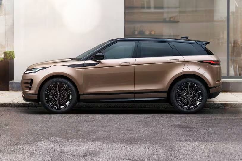 Read the overview of Land Rover Range Rover Evoque 2025 Overview of Land Rover Range Rover Evoque 2025, photo 3