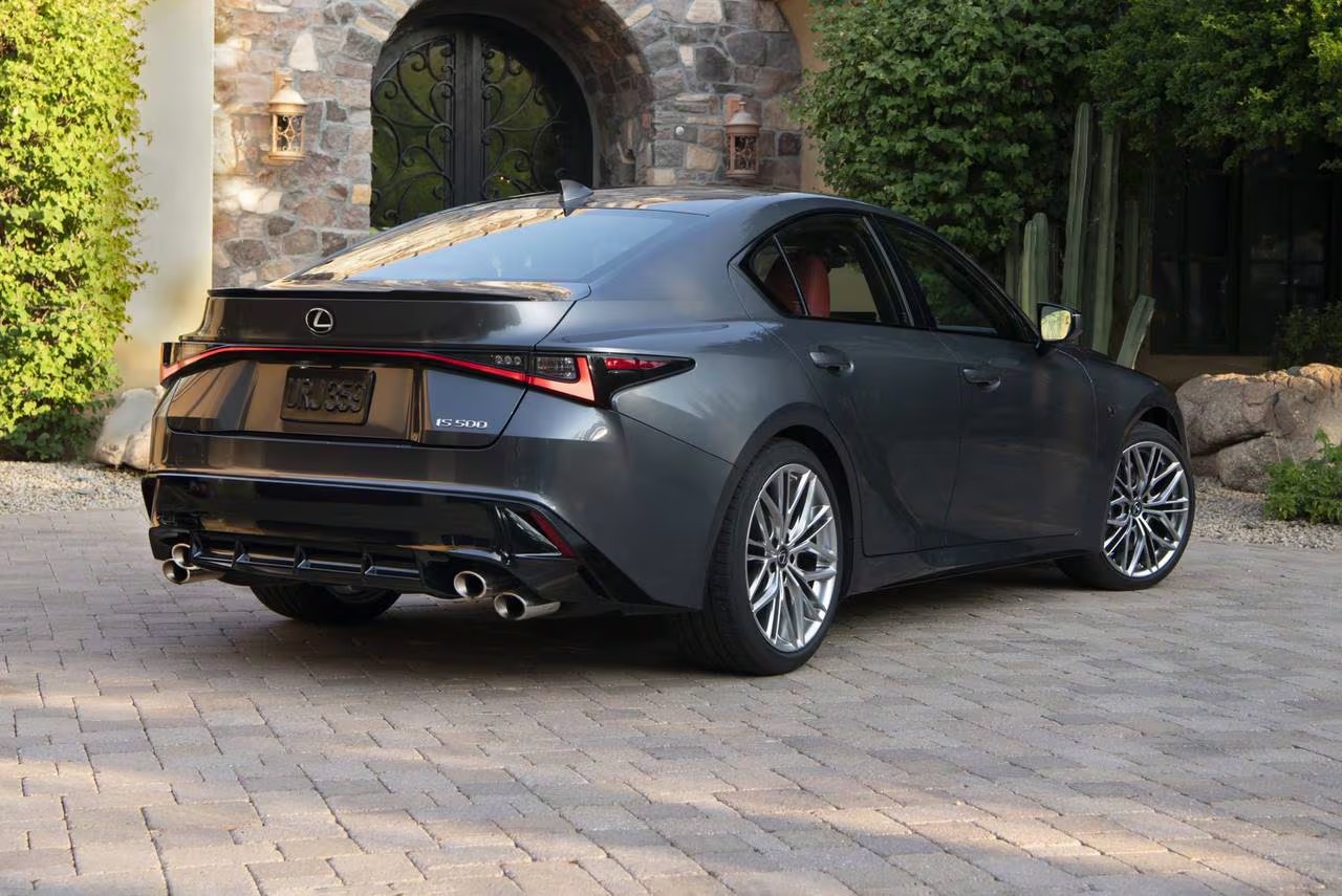 Read the overview of Lexus IS 2025 Overview of Lexus IS 2025, photo 3
