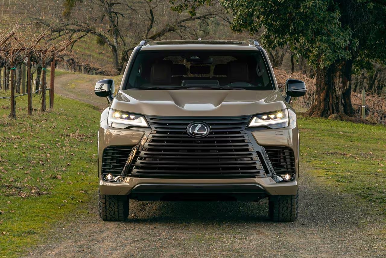 Read the overview of Lexus LX 2025 Overview of Lexus LX 2025, photo 1