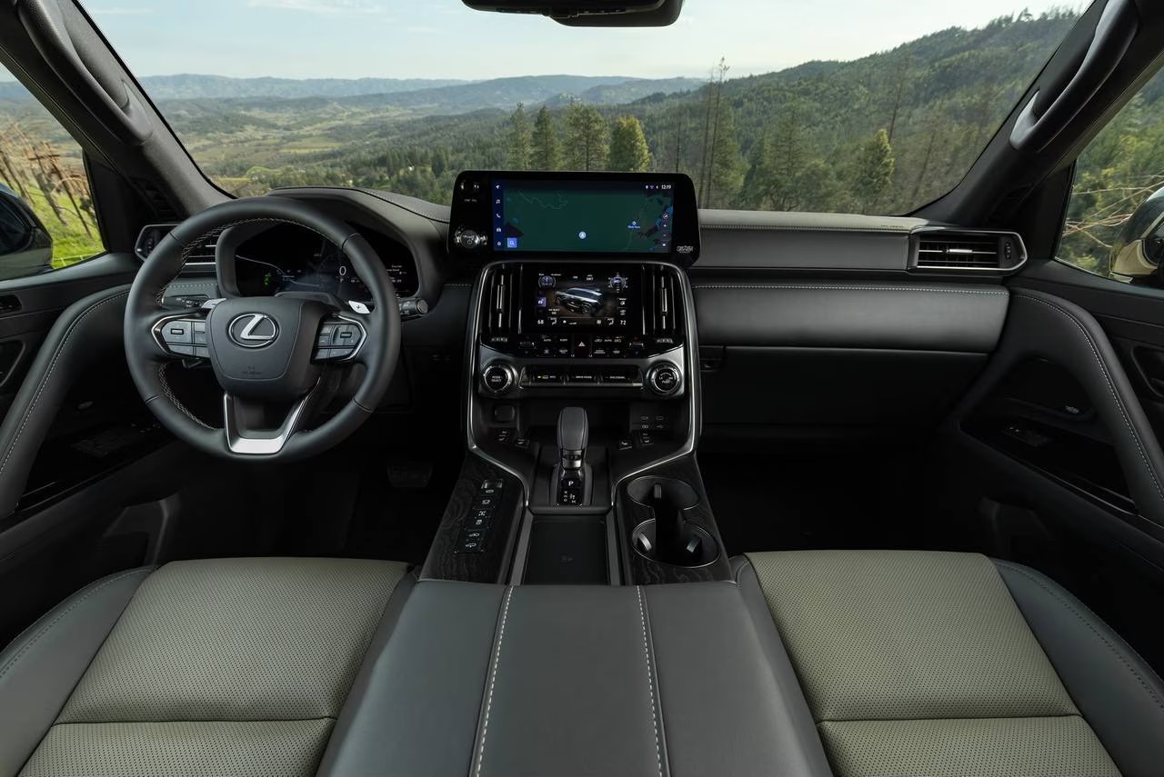 Read the overview of Lexus LX 2025 Overview of Lexus LX 2025, photo 10