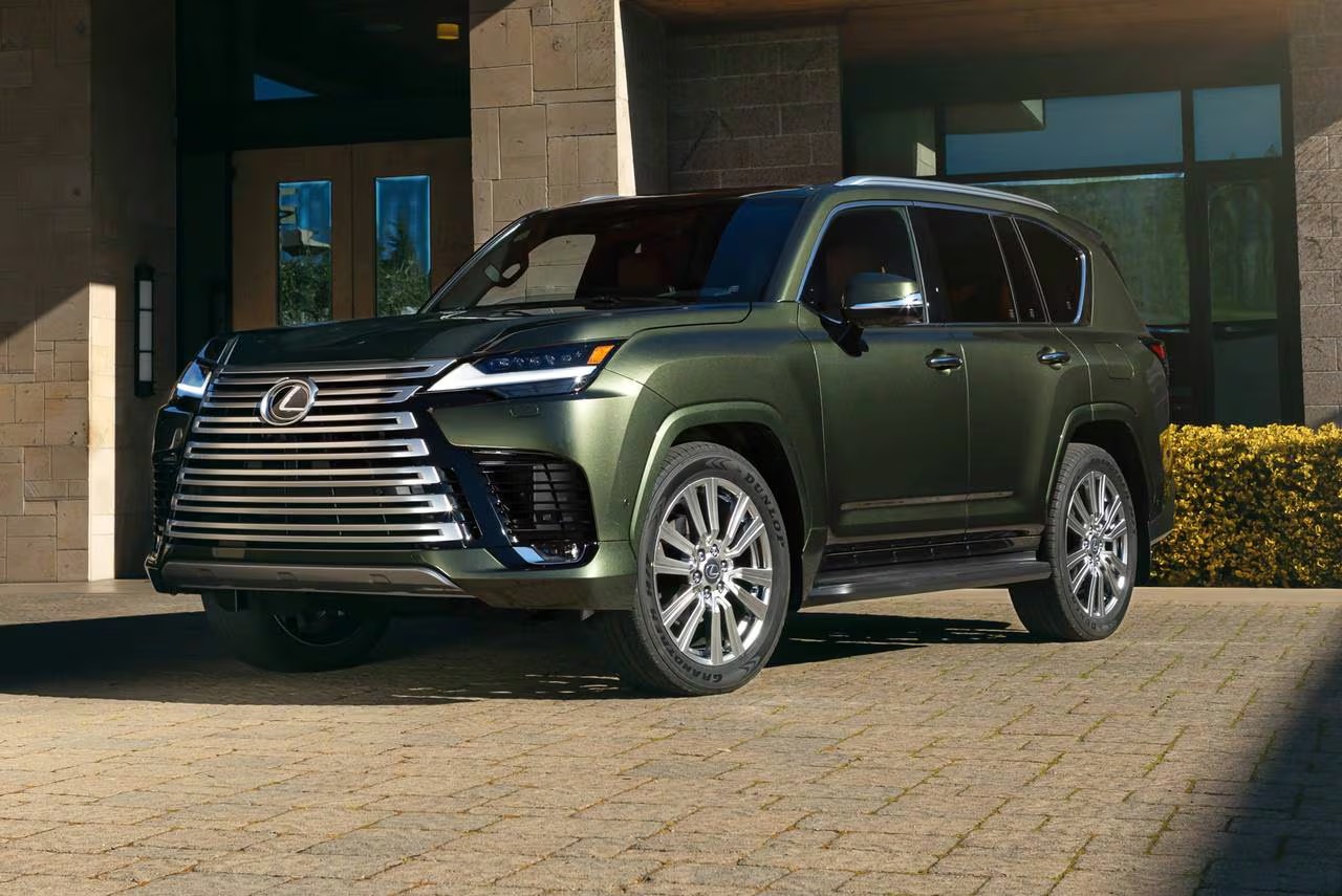 Read the overview of Lexus LX 2025 Overview of Lexus LX 2025, photo 2