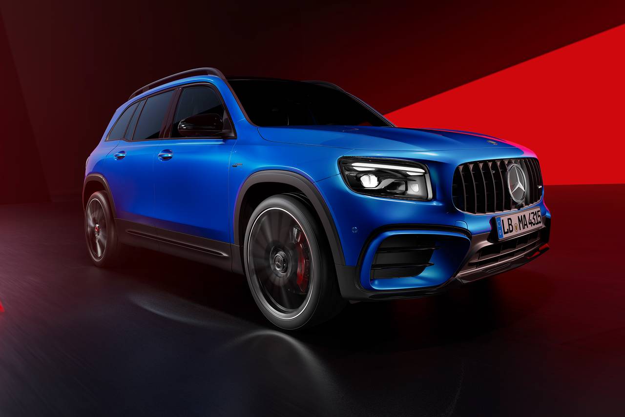 Read the overview of Mercedes-Benz GLB-Class 2025 Overview of Mercedes-Benz GLB-Class 2025, photo 4