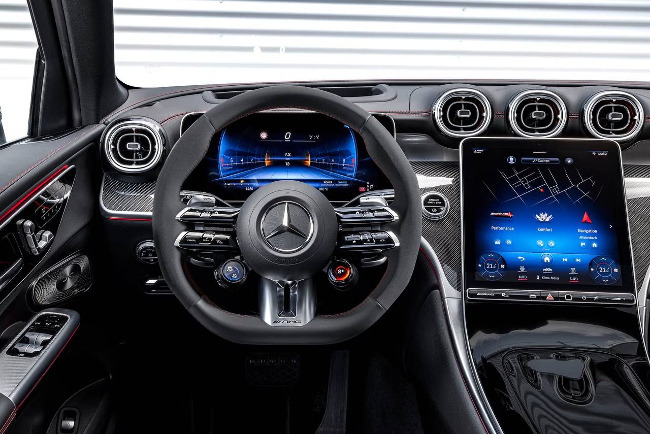 Read the overview of Mercedes-Benz GLC-Class 2025 Overview of Mercedes-Benz GLC-Class 2025, photo 12