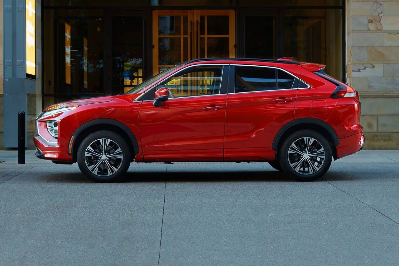 Apskats par Mitsubishi Eclipse Cross 2026, foto 3