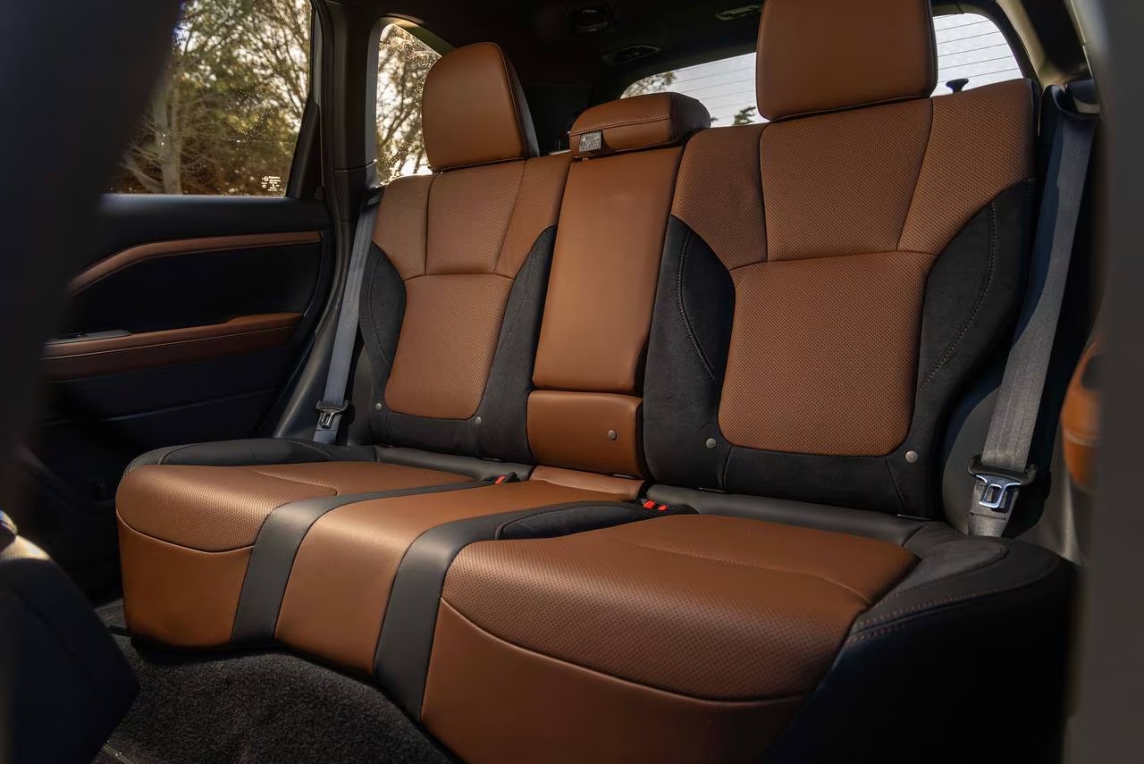 Read the overview of Subaru Forester 2025 Overview of Subaru Forester 2025, photo 12