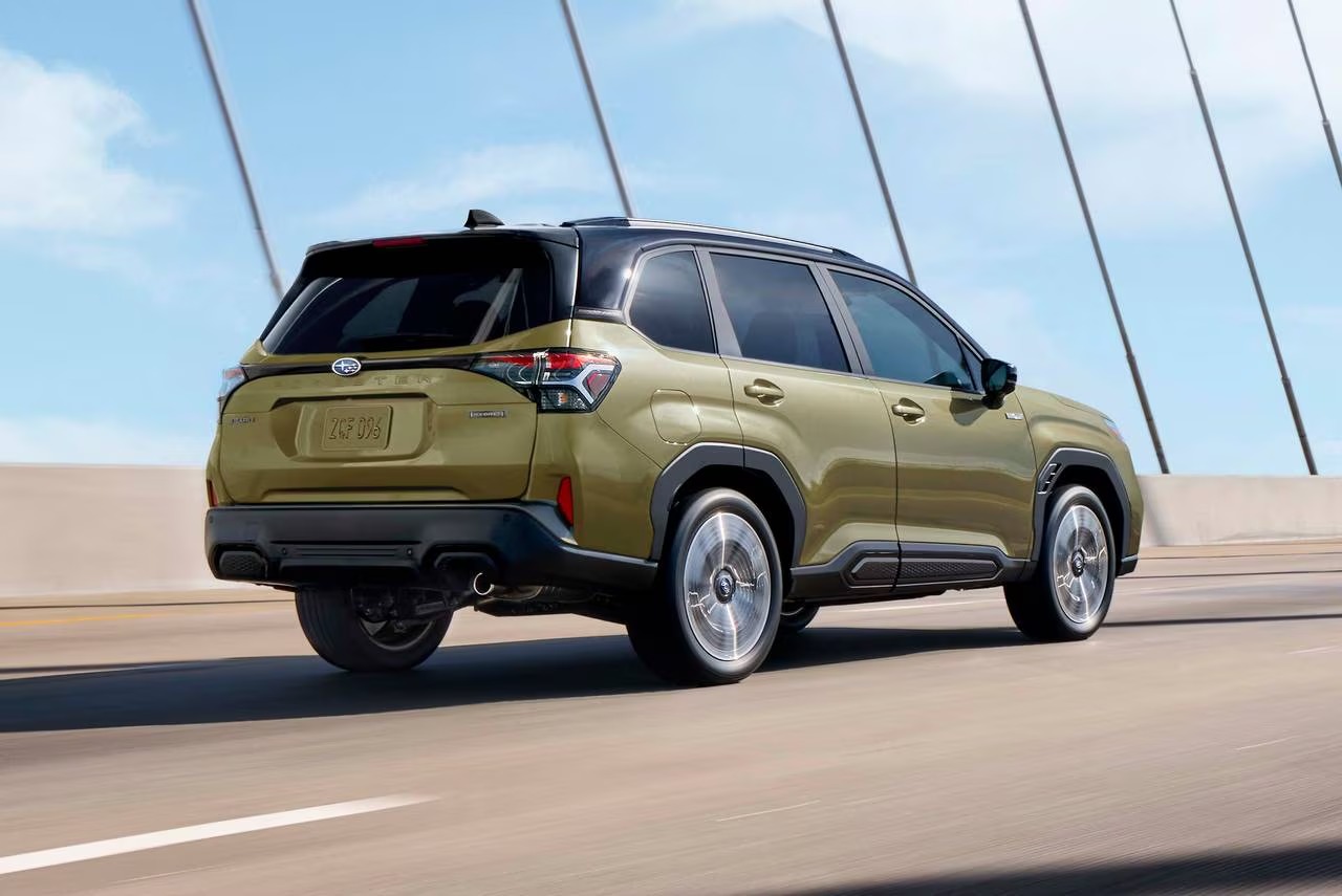 Read the overview of Subaru Forester 2025 Overview of Subaru Forester 2025, photo 6