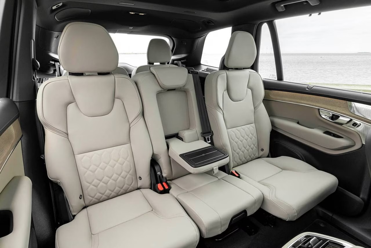 Read the overview of Volvo XC90 2025 Overview of Volvo XC90 2025, photo 9
