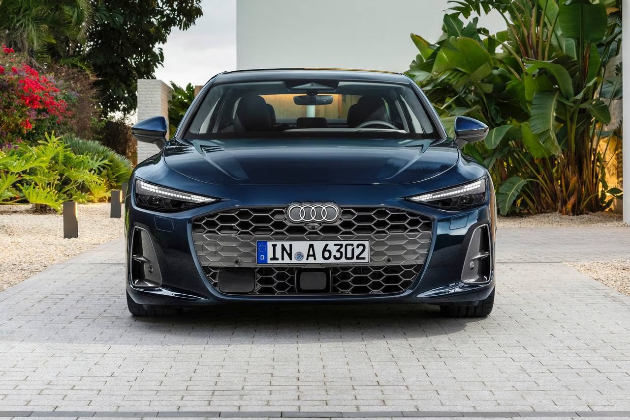 Apskats par Audi A6 2026, foto 1