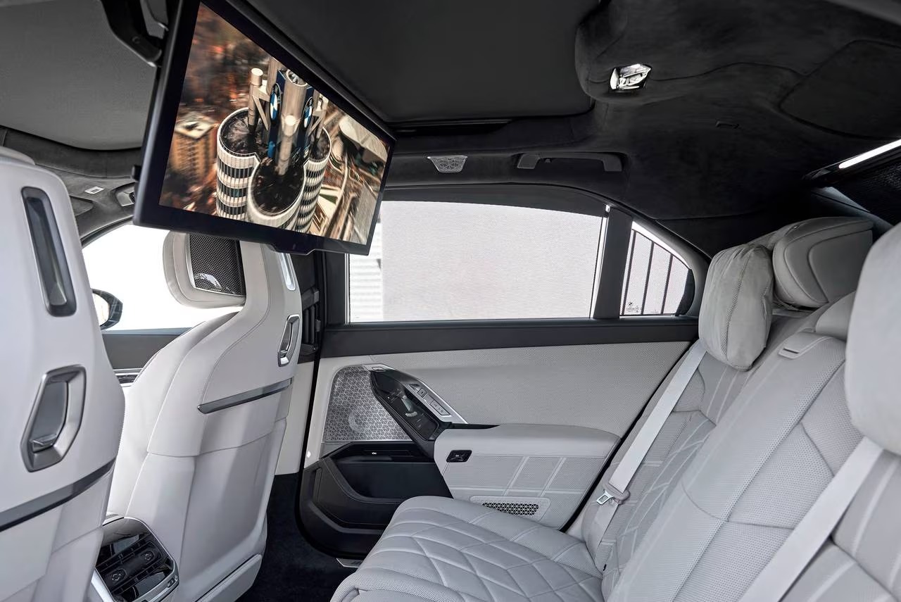 Apskats par BMW i7 2026, foto 9