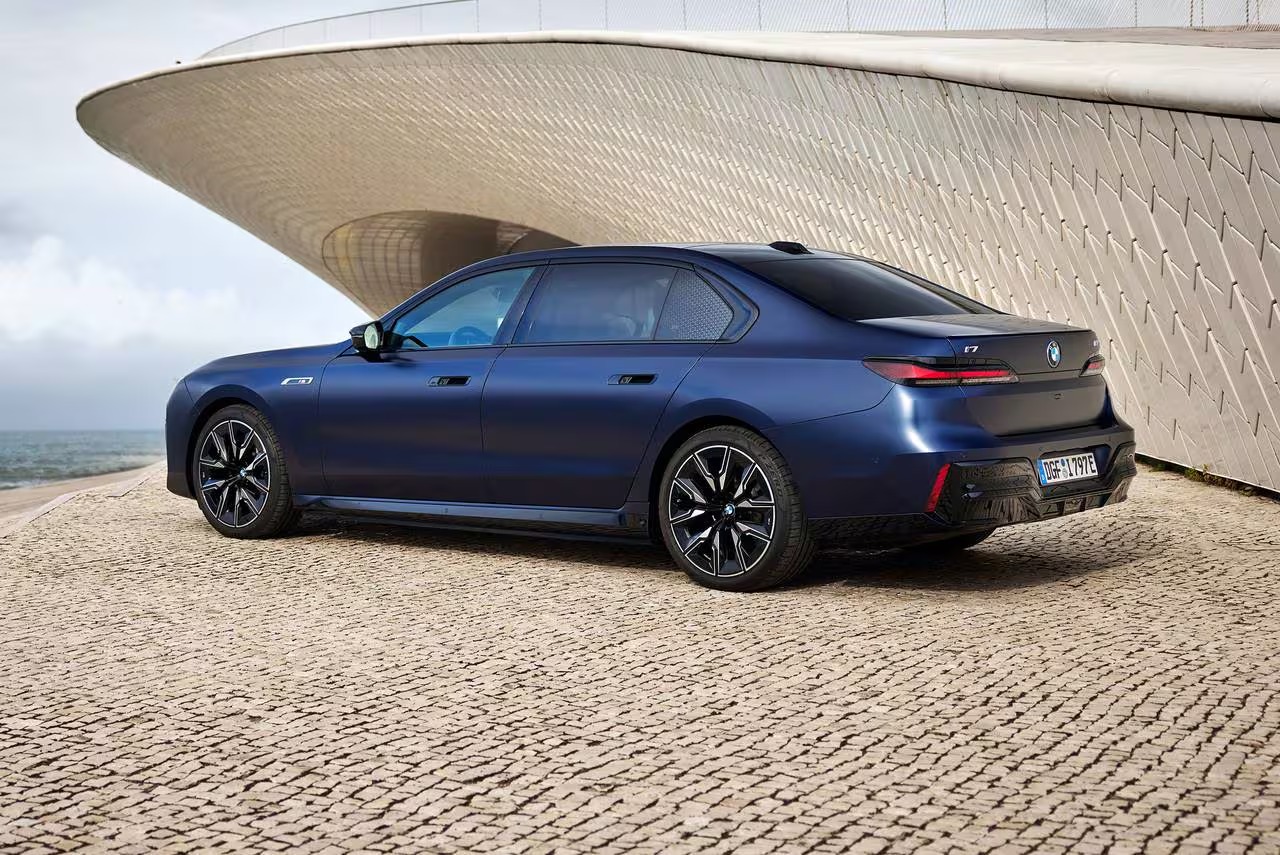 Apskats par BMW i7 2026, foto 4