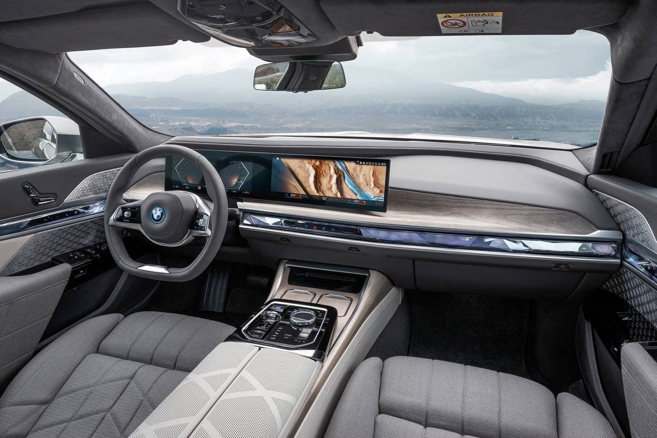 Apskats par BMW i7 2026, foto 11