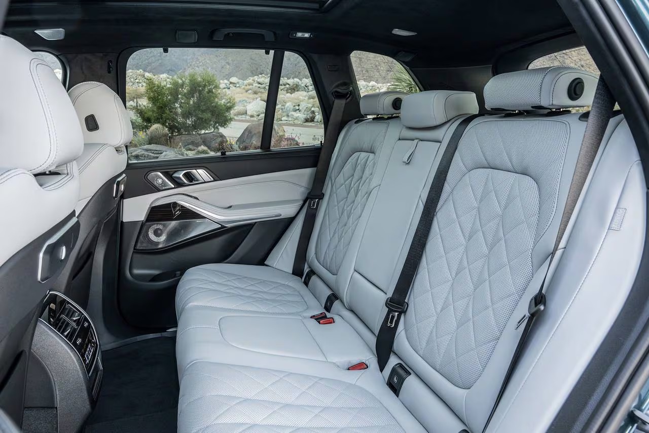 Apskats par BMW X5 2026, foto 12