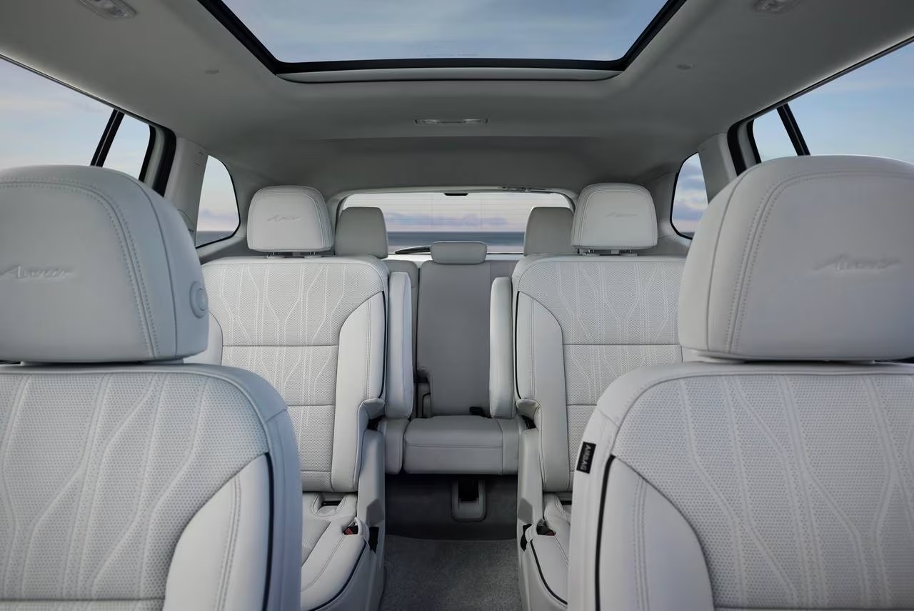 Apskats par Buick Enclave 2026, foto 10