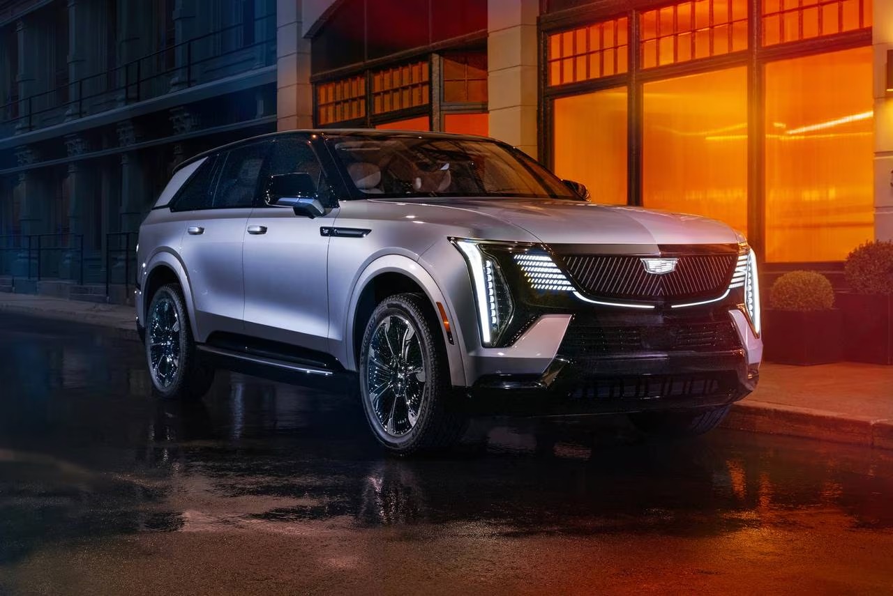 Apskats par Cadillac Escalade IQ 2026, foto 5