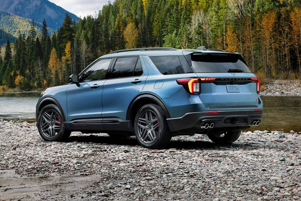 Apskats par Ford Explorer 2026, foto 6