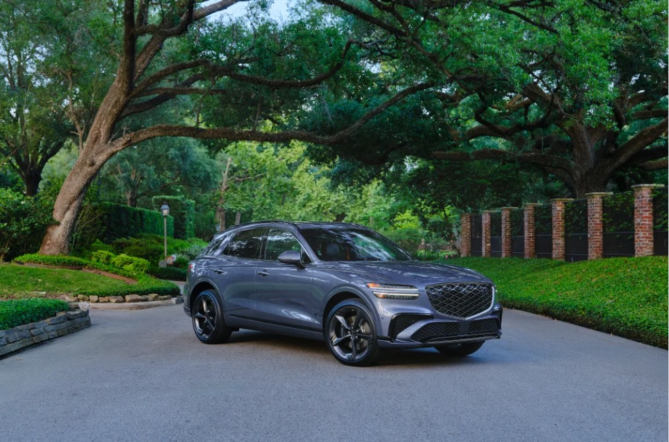 Overview of Genesis GV70 2026, photo 7