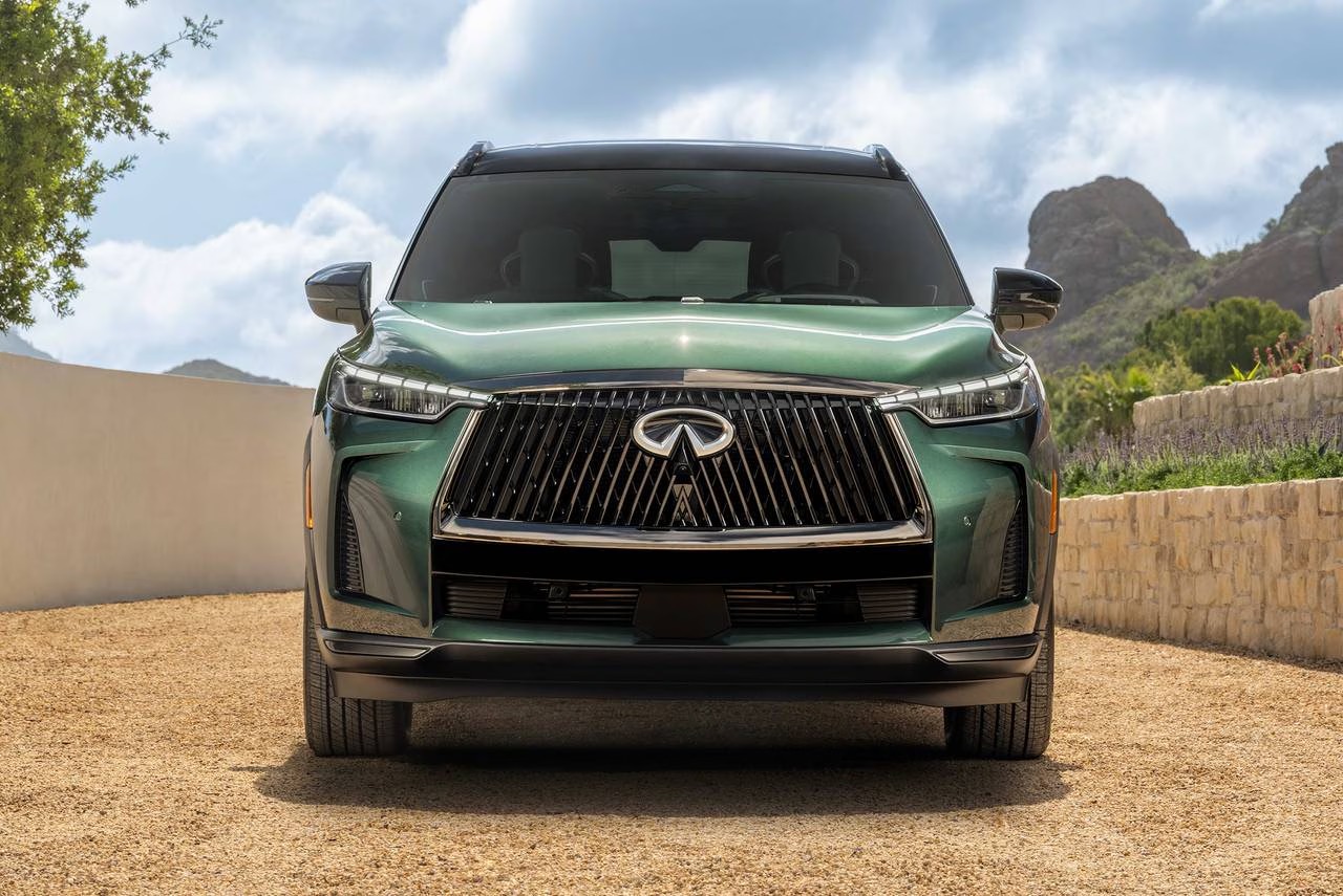 Apskats par Infiniti QX60 2026, foto 1
