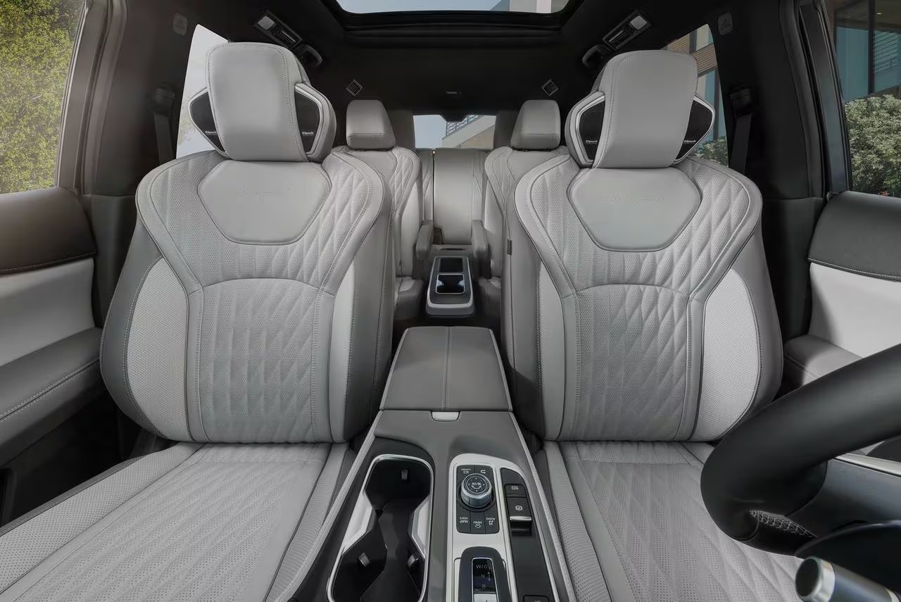 Apskats par Infiniti QX60 2026, foto 11