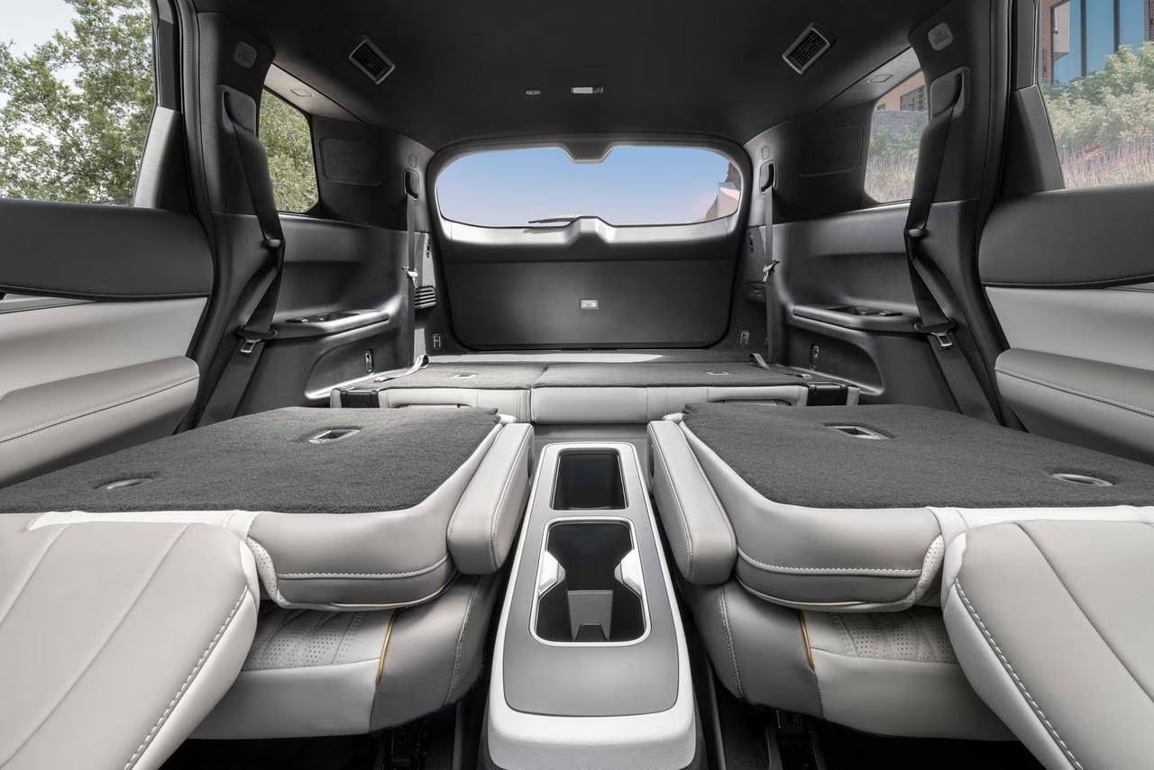 Apskats par Infiniti QX60 2026, foto 13