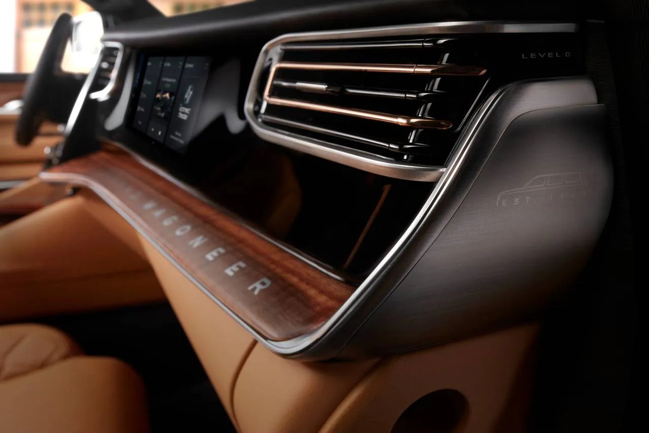 Overview of Jeep grand-wagoneer 2026, photo 10