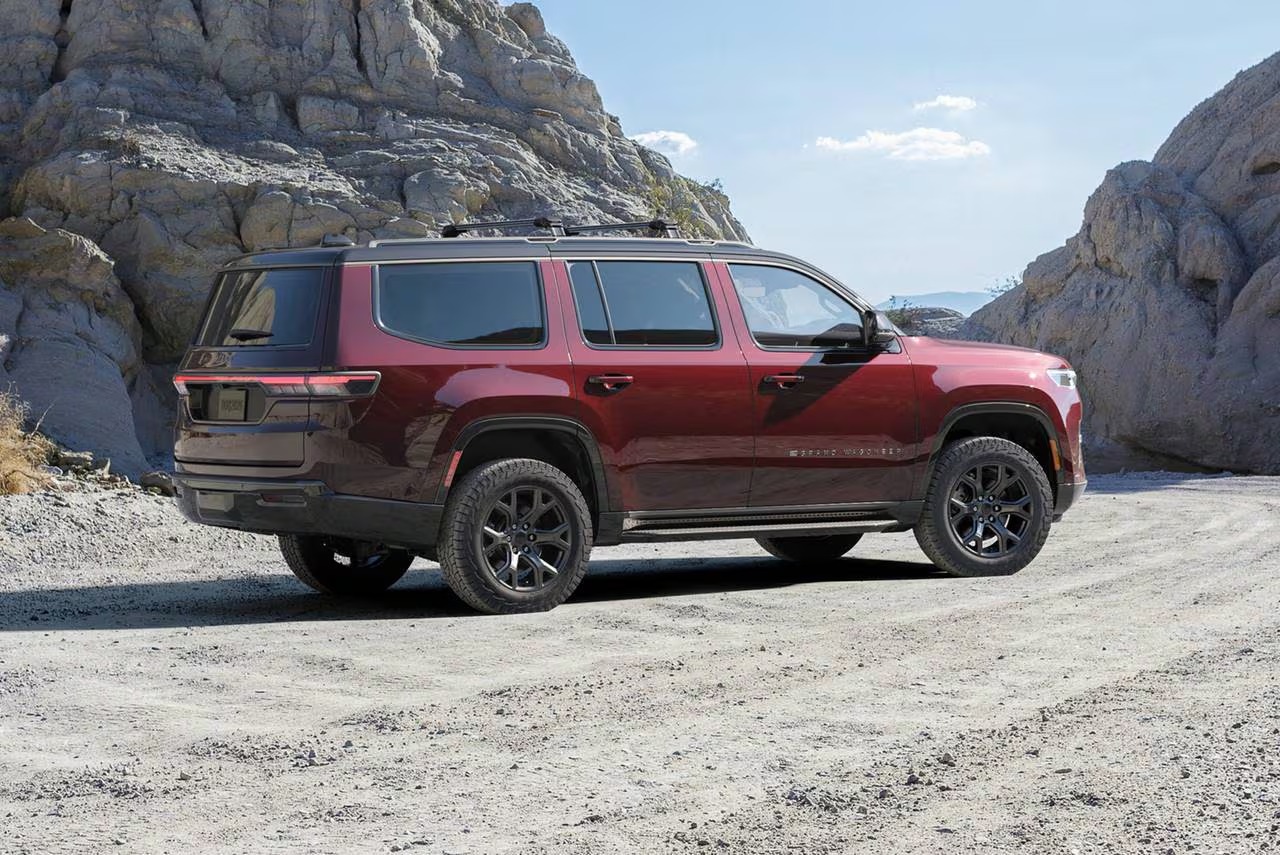 Overview of Jeep grand-wagoneer 2026, photo 6