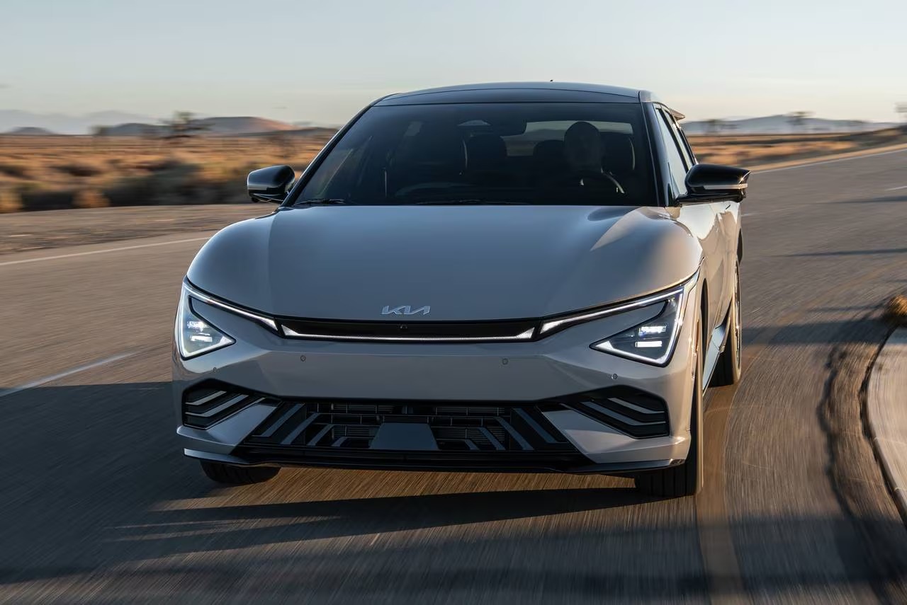 Apskats par Kia EV6 2026, foto 1