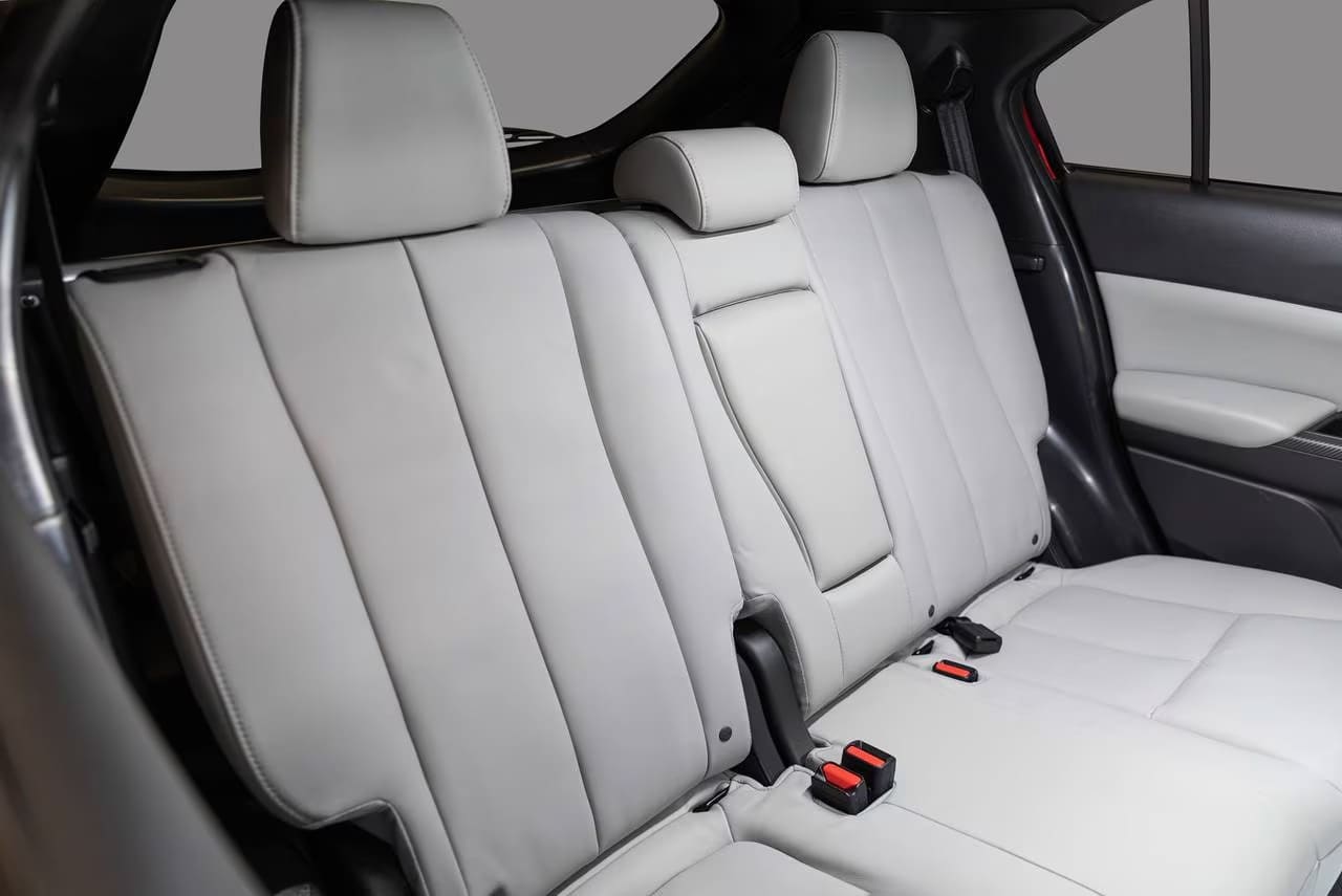 Apskats par Mitsubishi Eclipse Cross 2026, foto 12