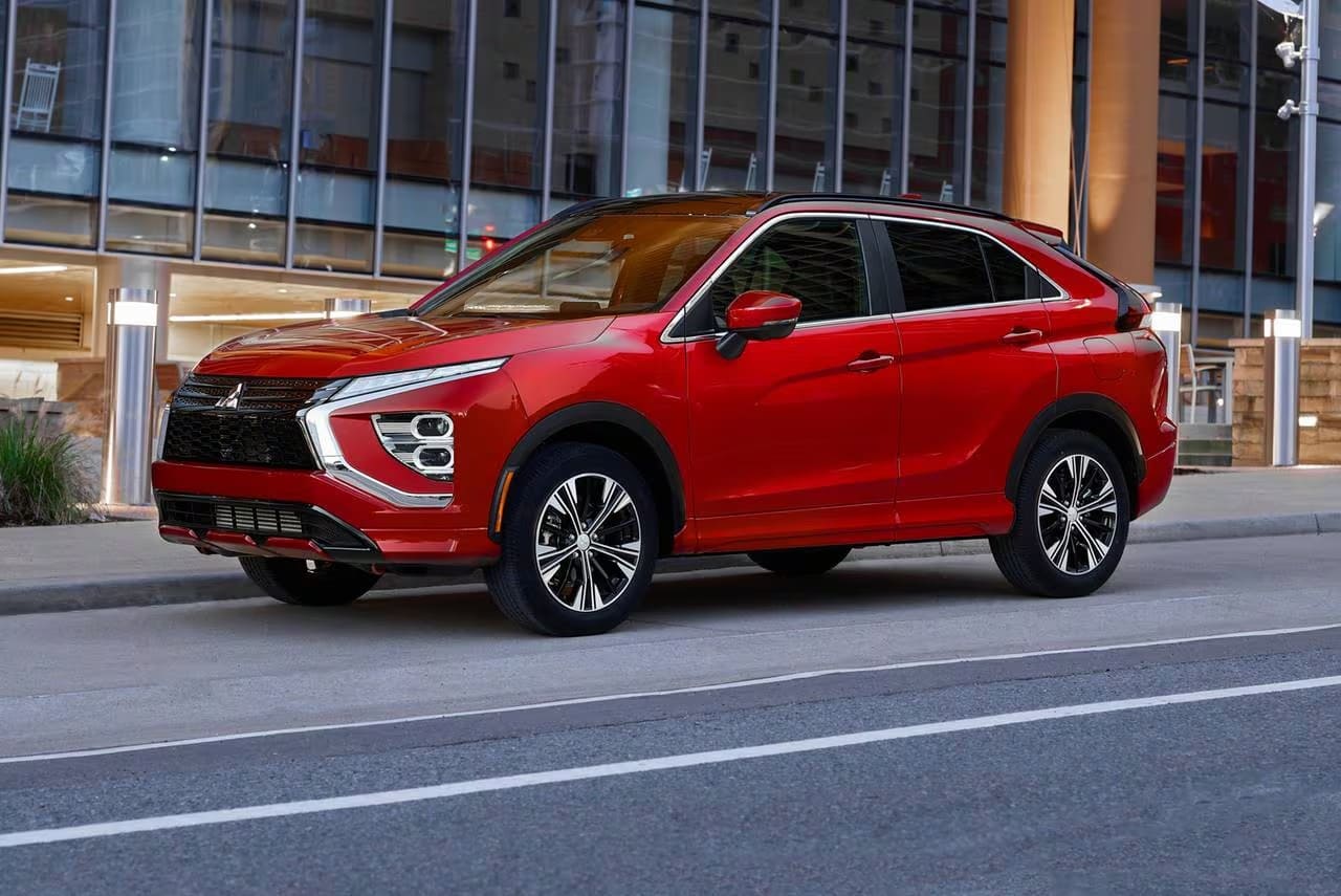 Apskats par Mitsubishi Eclipse Cross 2026, foto 1