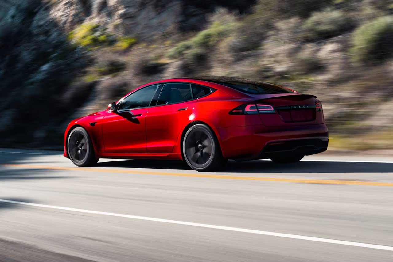 Apskats par Tesla Model S 2026, foto 5