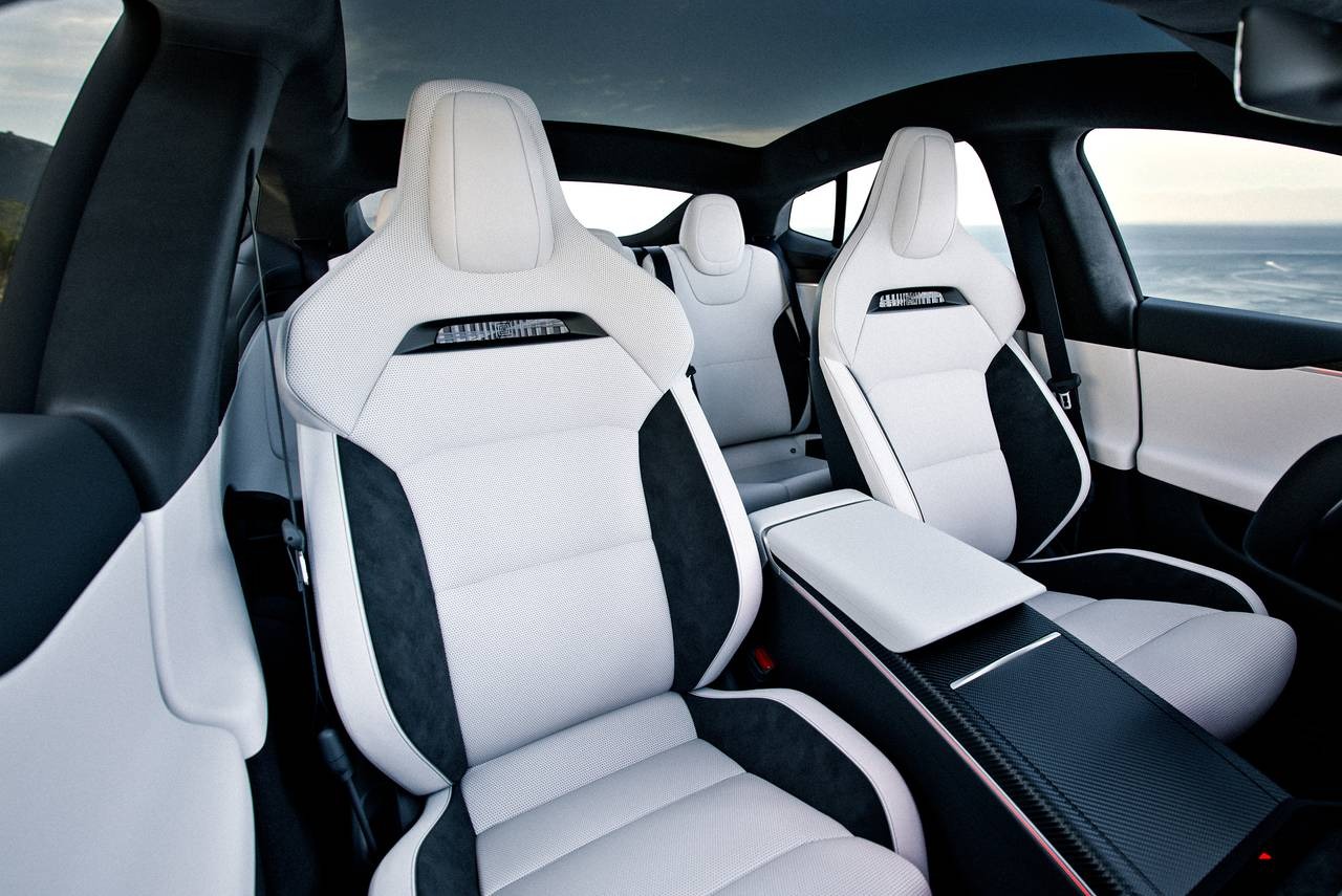 Apskats par Tesla Model S 2026, foto 10