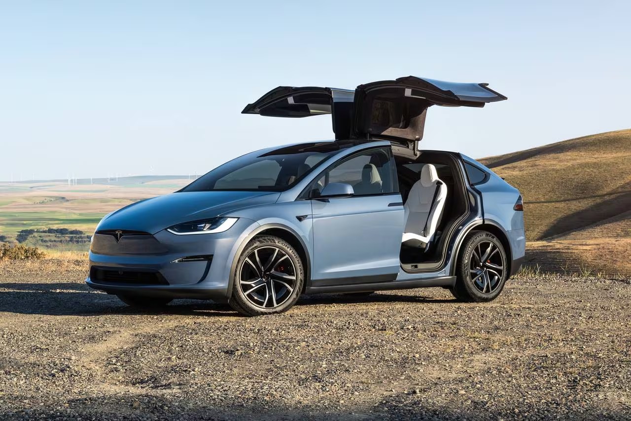 Apskats par Tesla Model X 2026, foto 4