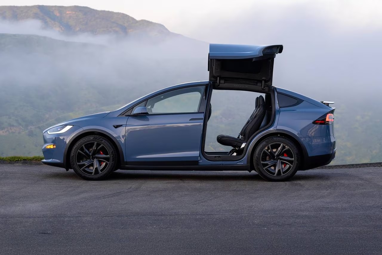 Apskats par Tesla Model X 2026, foto 3