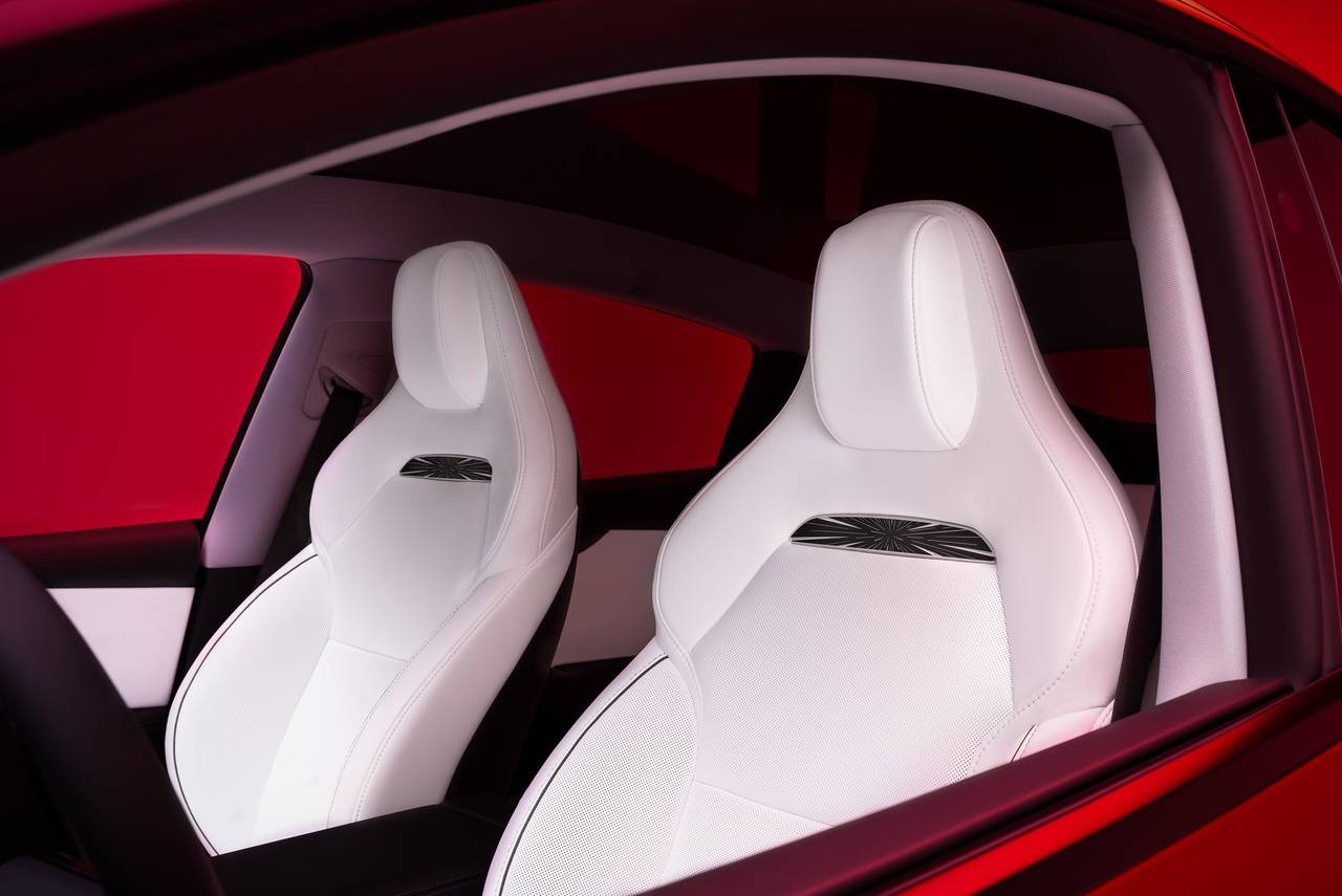 Apskats par Tesla Model Y 2026, foto 12