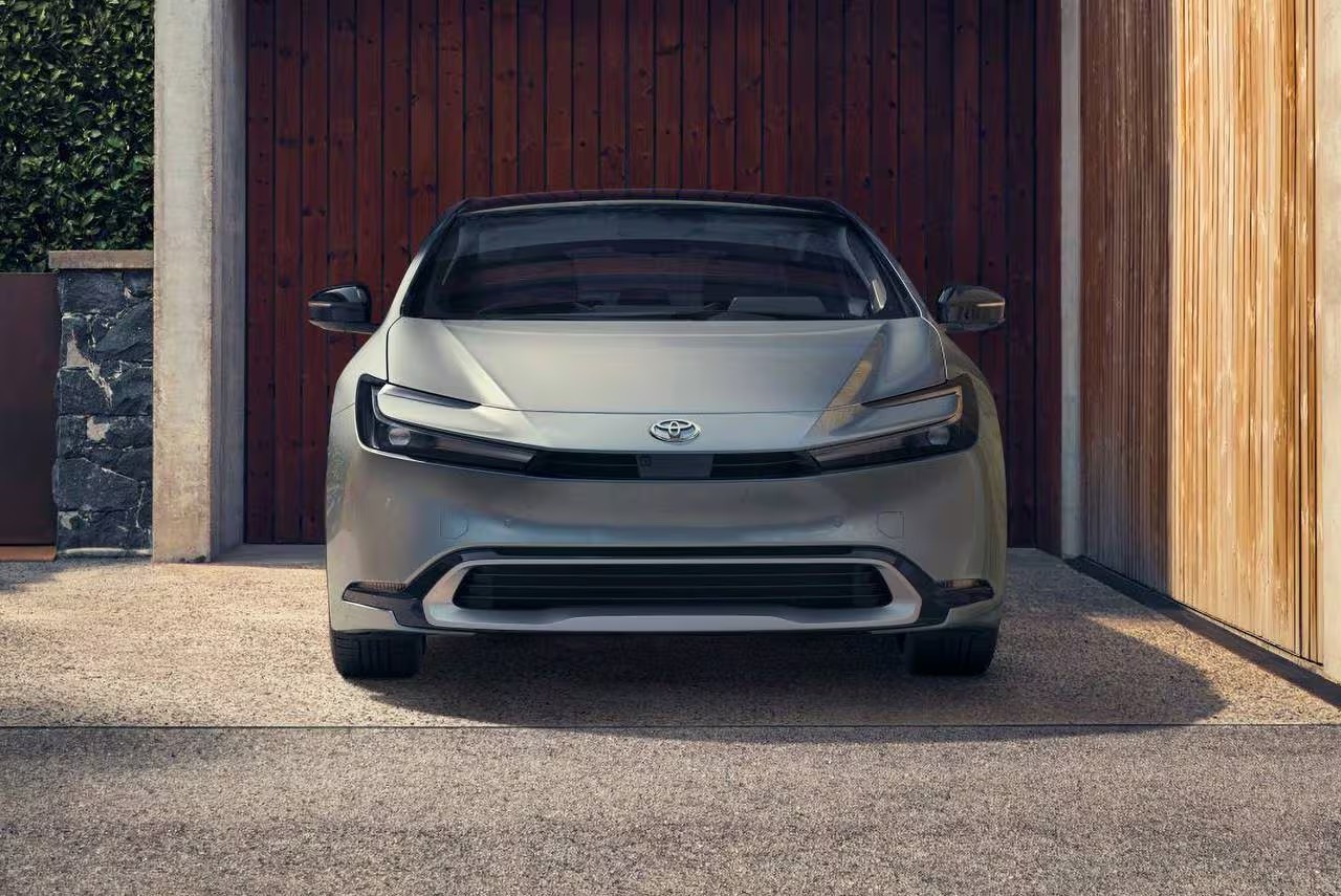 Apskats par Toyota Prius 2026, foto 1